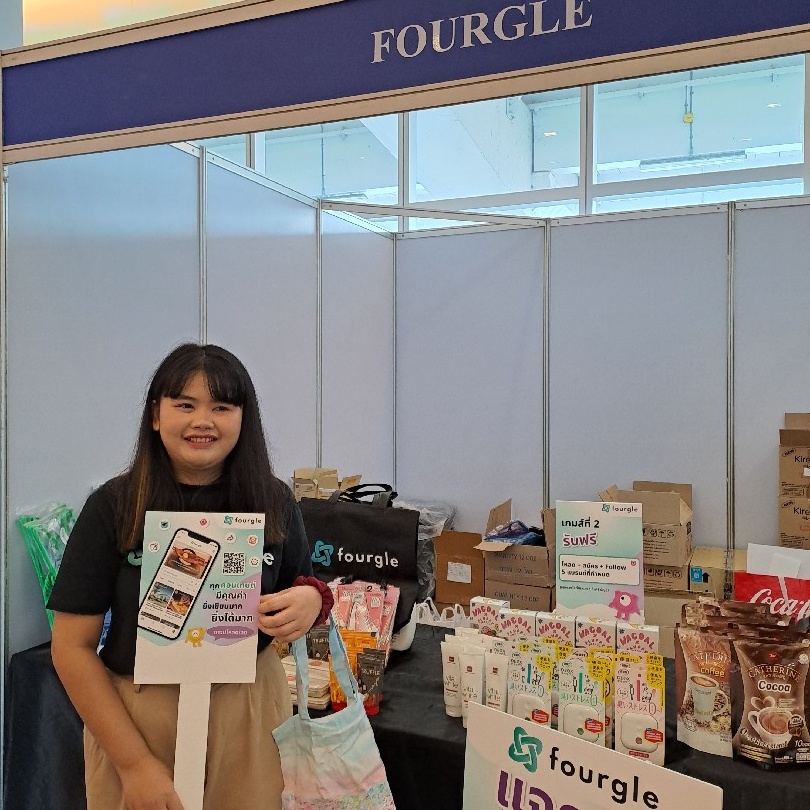 wowww วันนี้มาบูธของเลือกน่ารักๆๆๆค่ะ