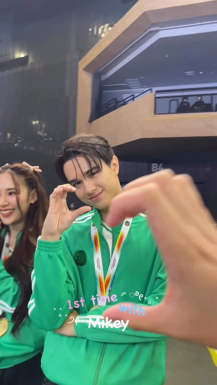 1st time with Mikey🐶🧡